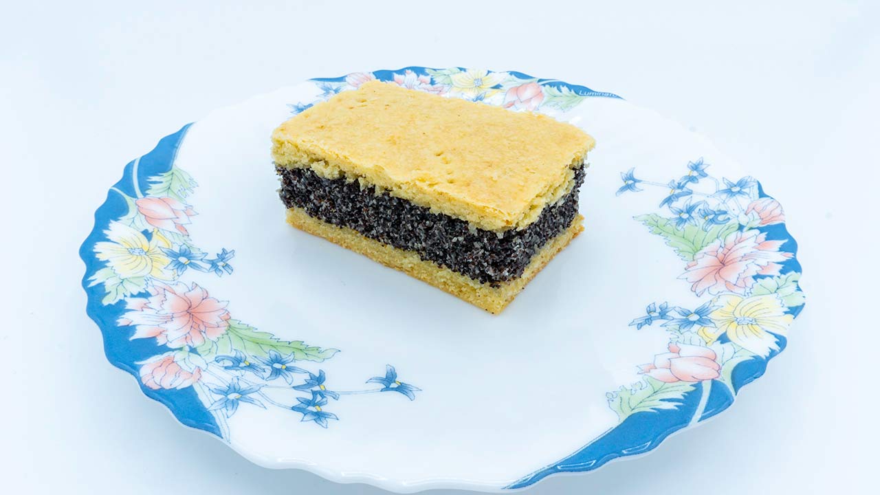 Sărbătorind gustul autentic cu o Plăcinta cu Mac uimitor de delicioasă